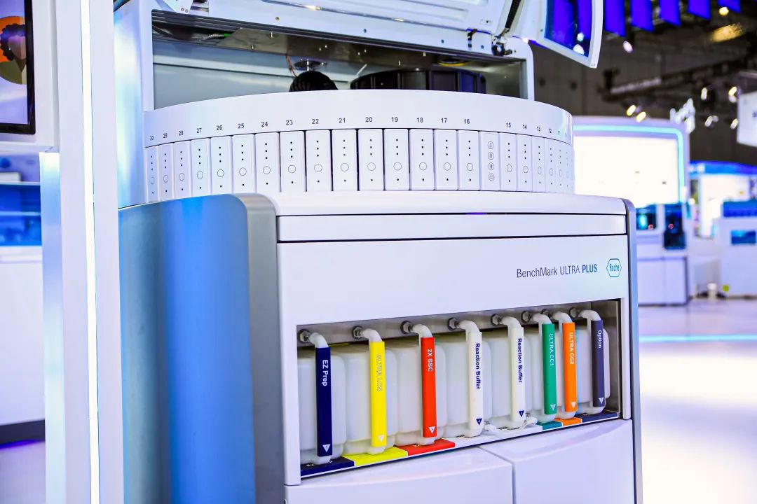 知丘-罗氏诊断推出数字病理AI生态平台，病理诊断的未来是什么？